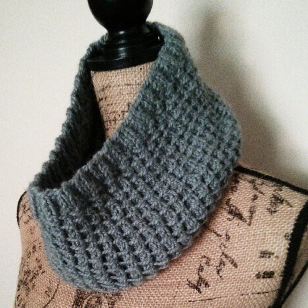 Mesh Lace Cowl - Purl Avenue
